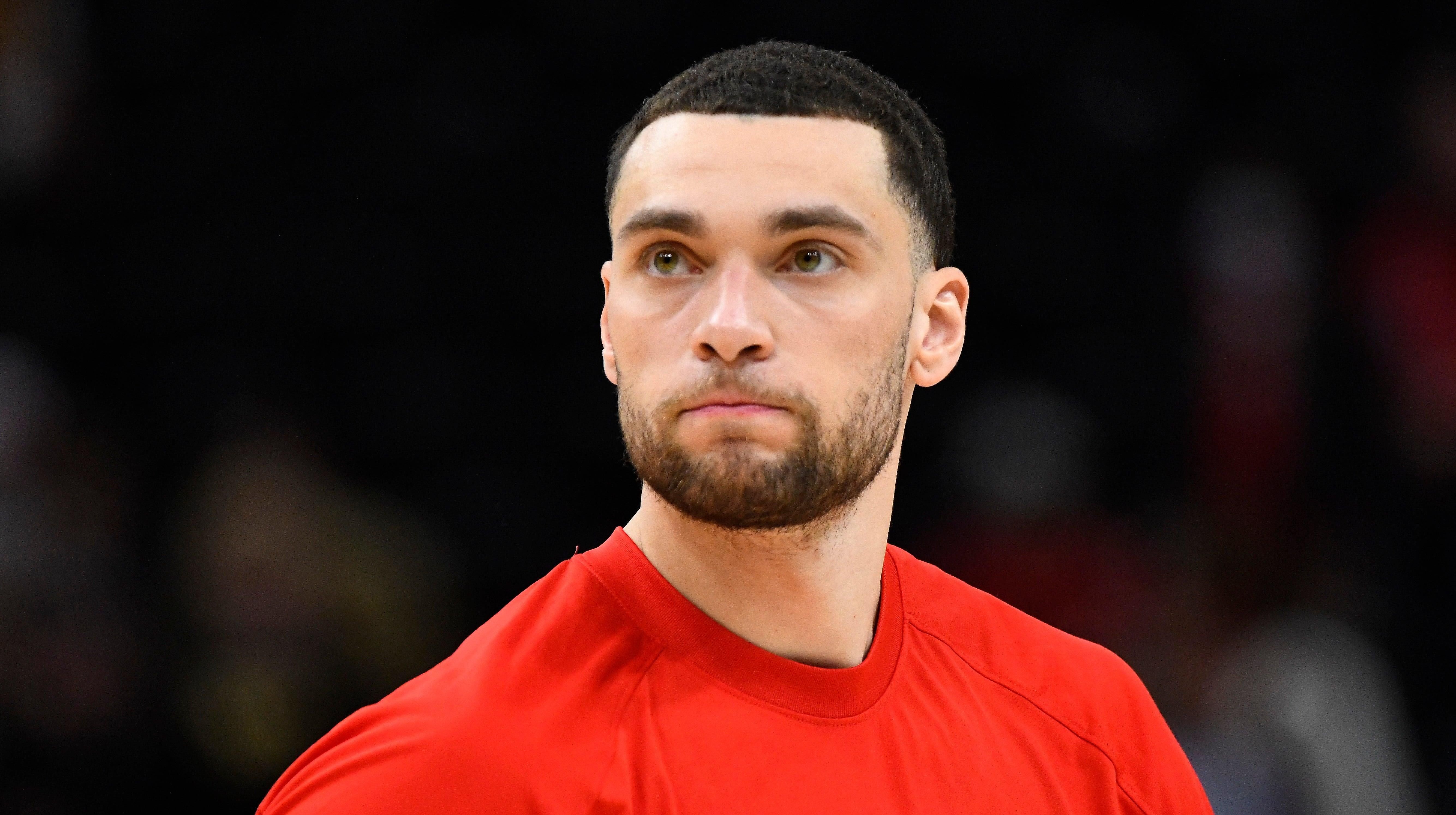 Deadspin | Be patient, but more importantly, not cheap, Chicago
