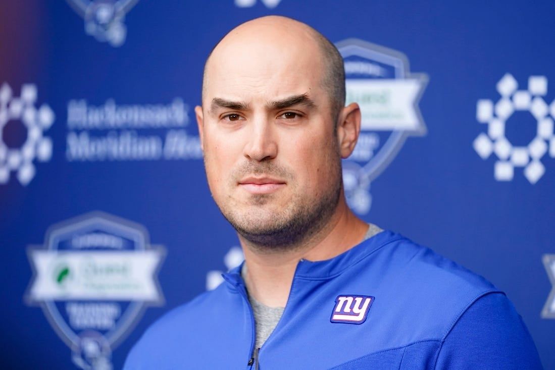 Deadspin | Giants promote OC Mike Kafka to assistant head coach