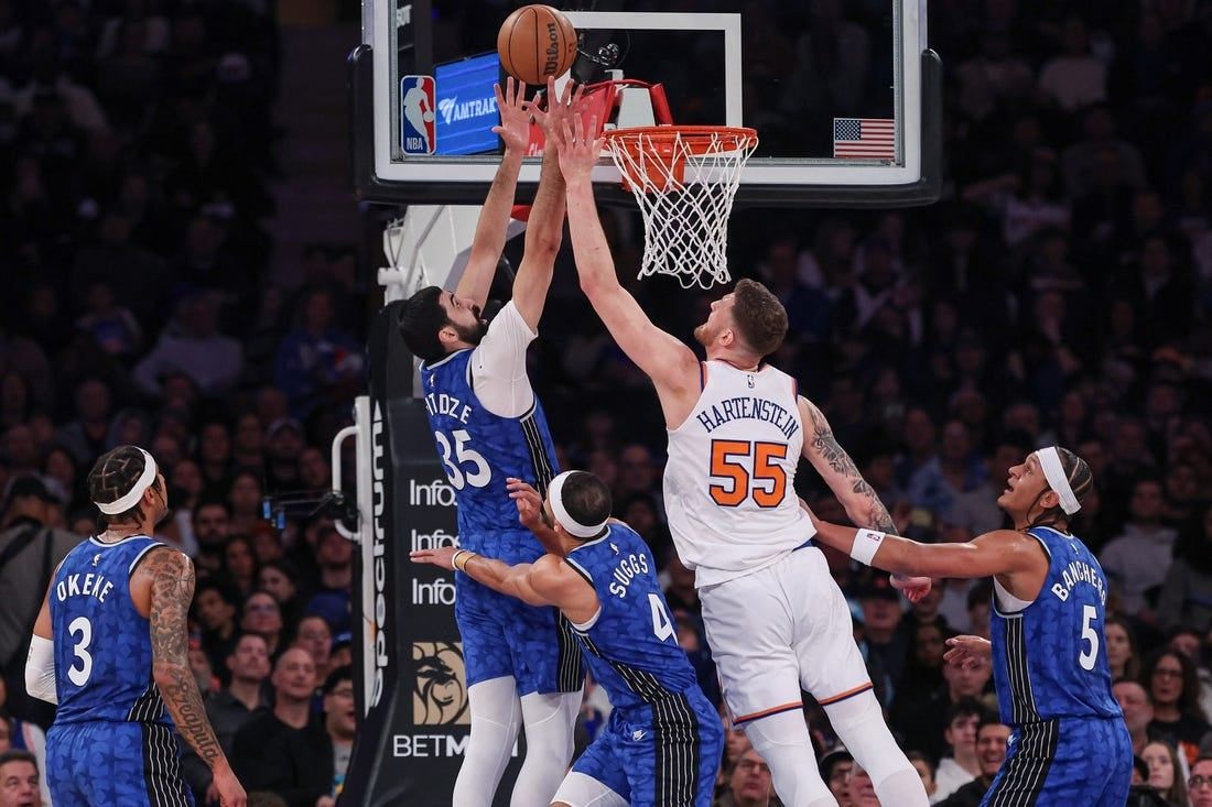 Deadspin | Magic use late run to get past Knicks, end slide