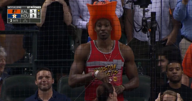 Deadspin | Wacky, Hilarious Guy Dwight Howard Wore A Big Hat To The ...