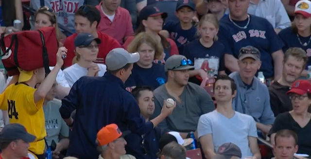 Deadspin | Teenaged Red Sox Fan Somehow Not Garbage