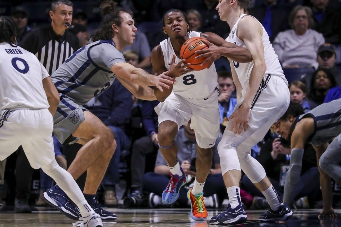 Deadspin | Xavier blows 19-point lead, recovers to beat Butler
