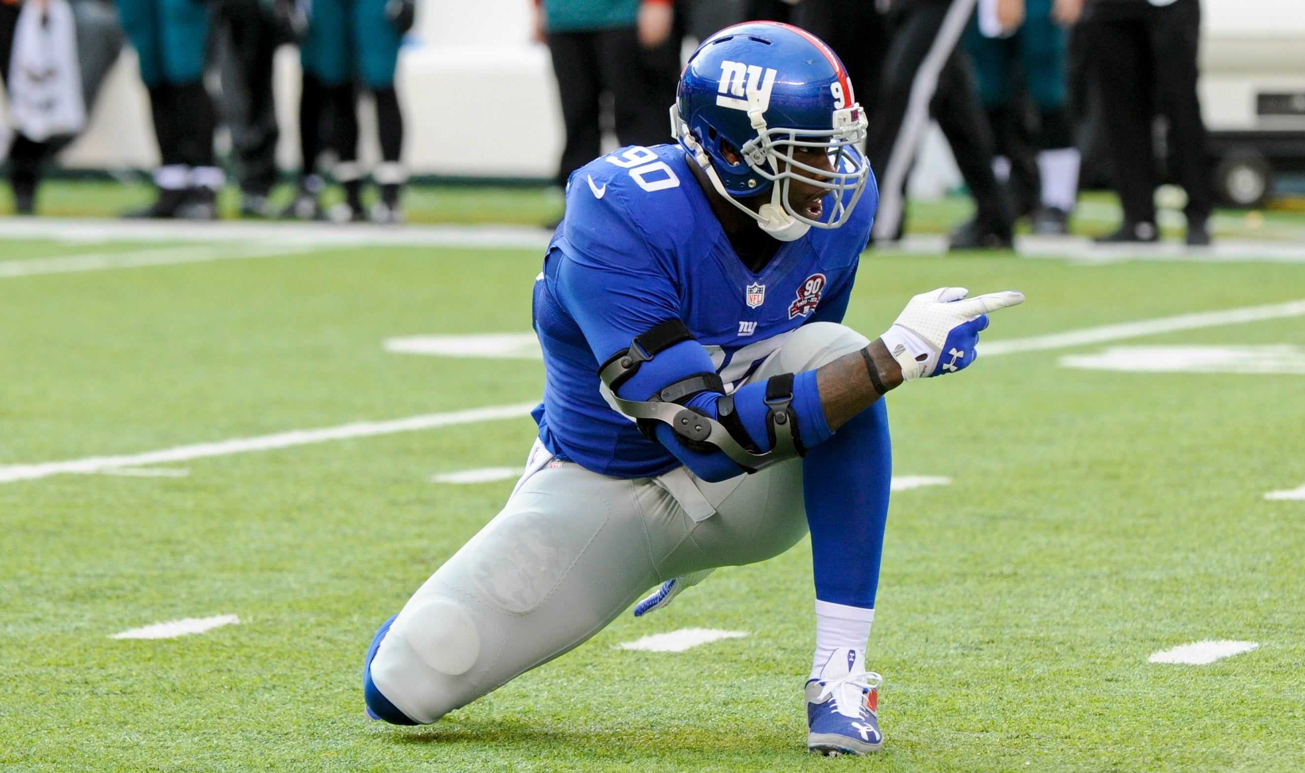 Deadspin | OK, Just How Many Damn Fingers Does JPP Have Left?