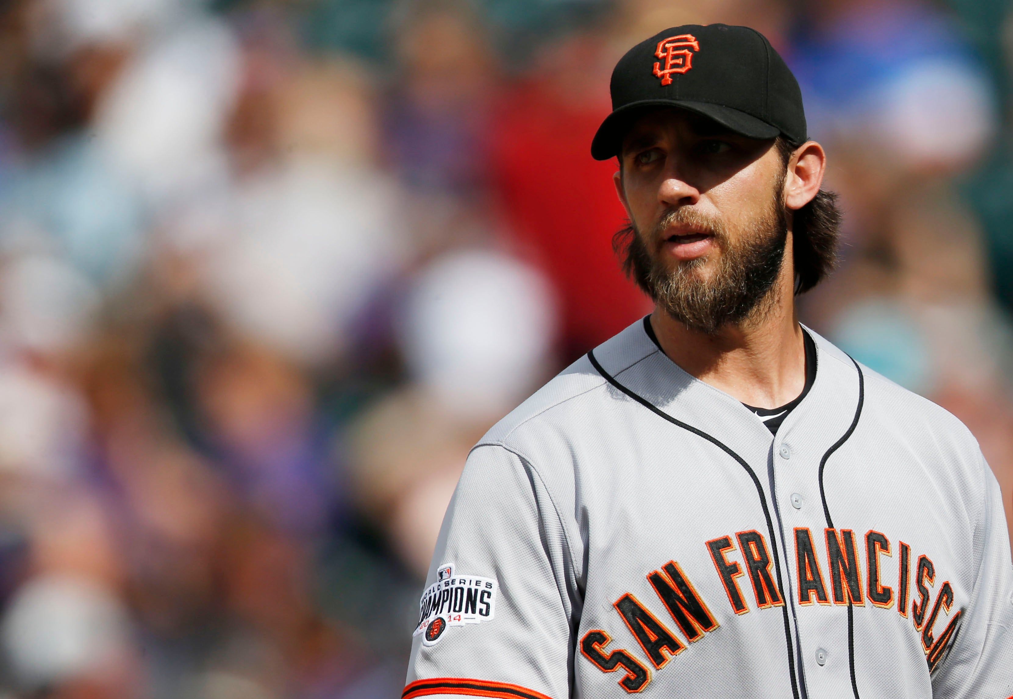 Deadspin | Madison Bumgarner Had An Endless, Awkward Staredown With ...