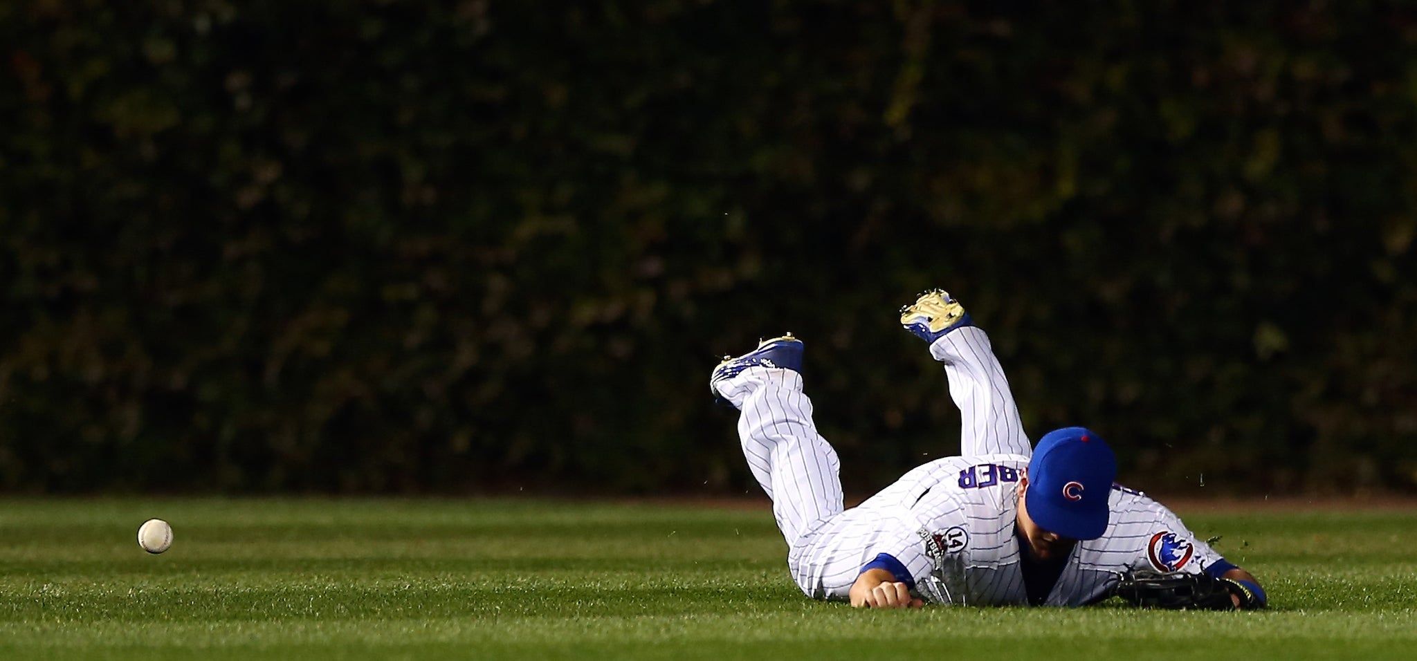 Deadspin | What The Hell Was Kyle Schwarber Doing In Left Field?