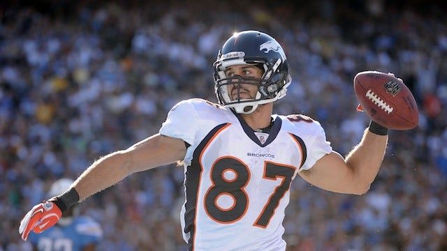 Deadspin | Eric Decker's Fiancée Wants Everyone To Know That Eric ...