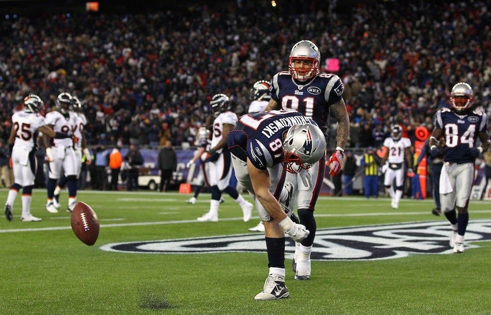 Deadspin | London Gets Gronked As Rob Gronkowski Spikes His Microphone ...