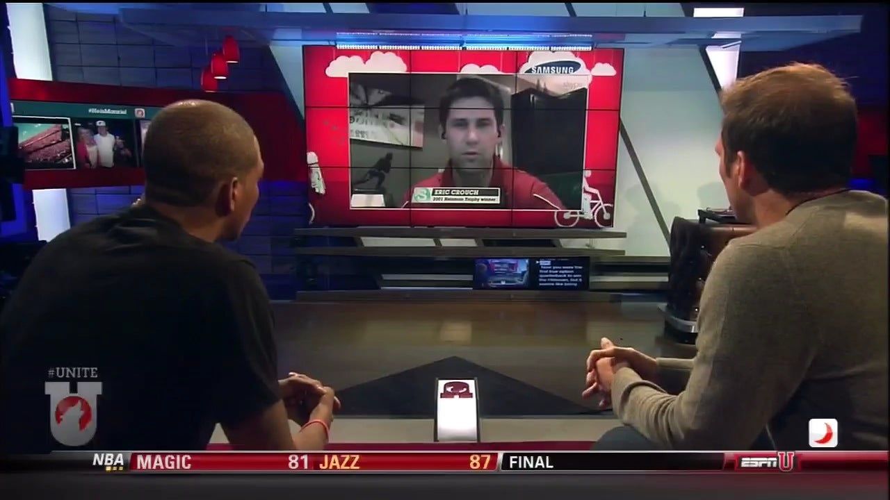 Deadspin | Eric Crouch Skypes With His Heisman In The Frame