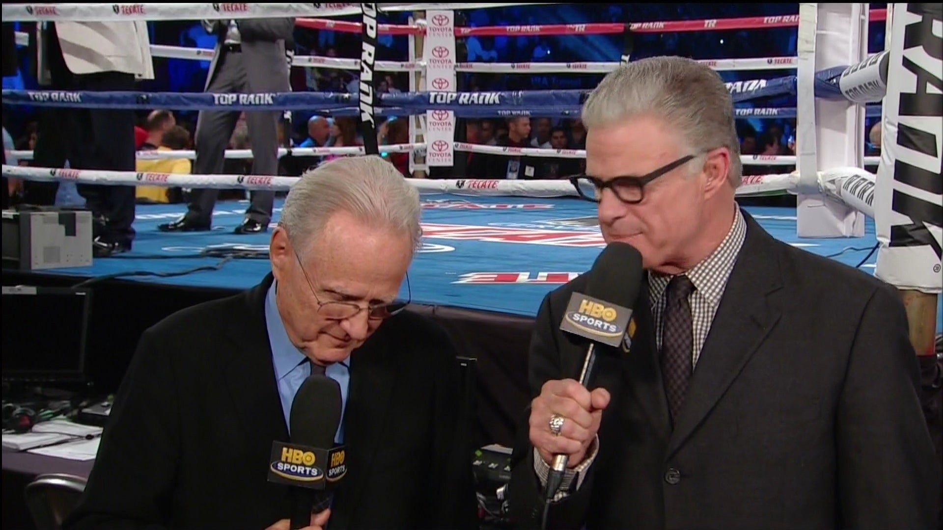 Deadspin | Yes, Jim Lampley's Glasses Have Real Lenses