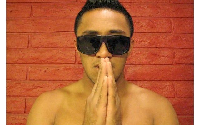 Deadspin | Lawyer: Hoaxer Ronaiah Tuiasosopo Pretended To Be "Lennay ...