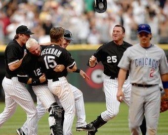 Deadspin | Big Leaguers Just Wanna Use Gordon Beckham's Love Tonight