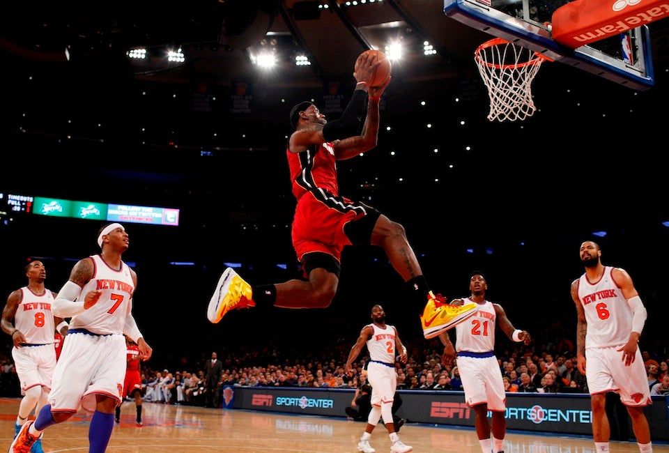 Deadspin | LeBron Considering Magic Johnson's $1 Million To Compete In ...