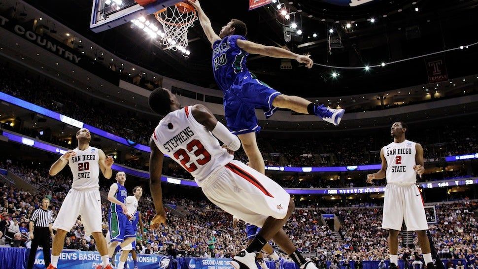 Deadspin | There's More To Dunk City Than Dunks: How FGCU's Offense Works