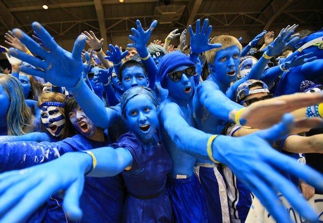 Deadspin | Dook Sisters Go To Court Over Who's Dookier