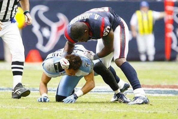 Deadspin | Andre Johnson And Cortland Finnegan Get Wrist Slaps For Punches