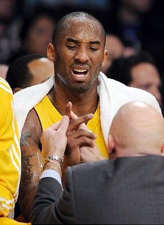 Deadspin | Truth-Squadding Kobe Bryant's "Broken" Finger