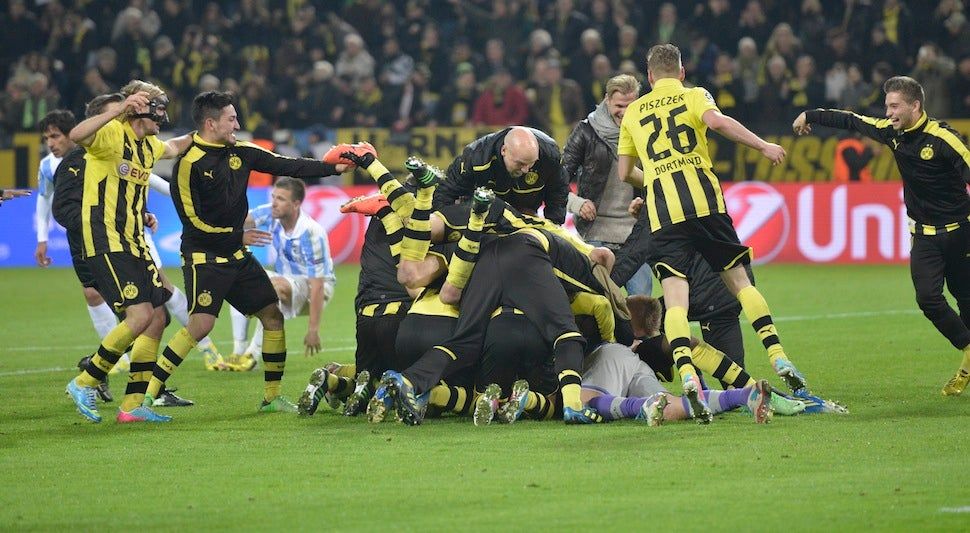 Deadspin | How Dortmund Announced Their Arrival As Europe's Most ...