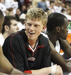 Deadspin | Joe Darger Has Two Mommies (And A Crapload Of Siblings)