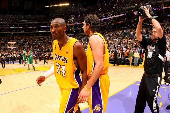 Deadspin | The Mamba And The Machine