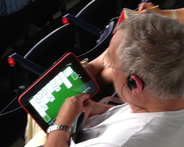 Deadspin | Bored Baseball Fans Find Solitaire Less Boring Than Baseball