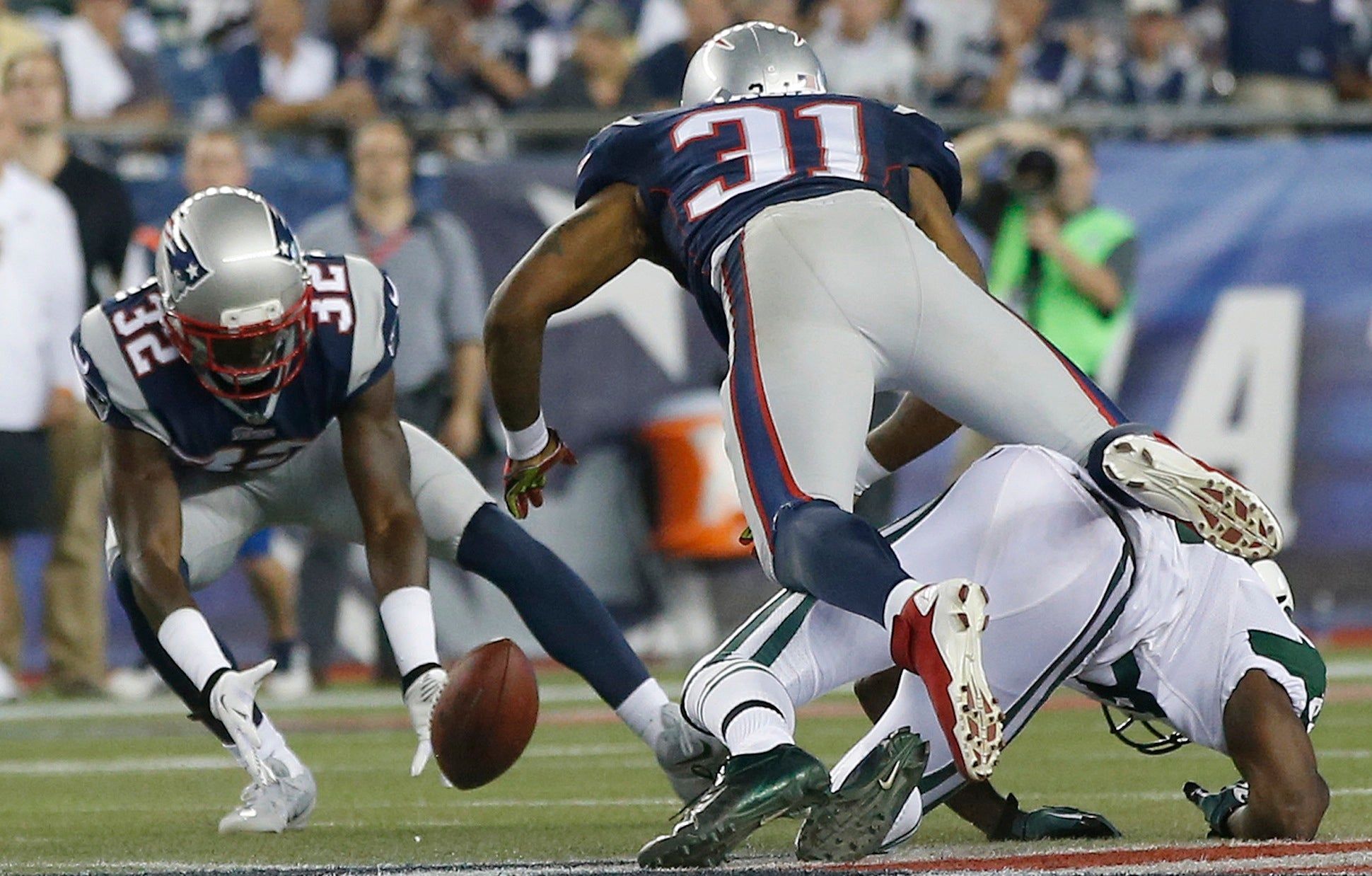 Deadspin | Are Thursday NFL Games Actually As Terrible As They Seem?