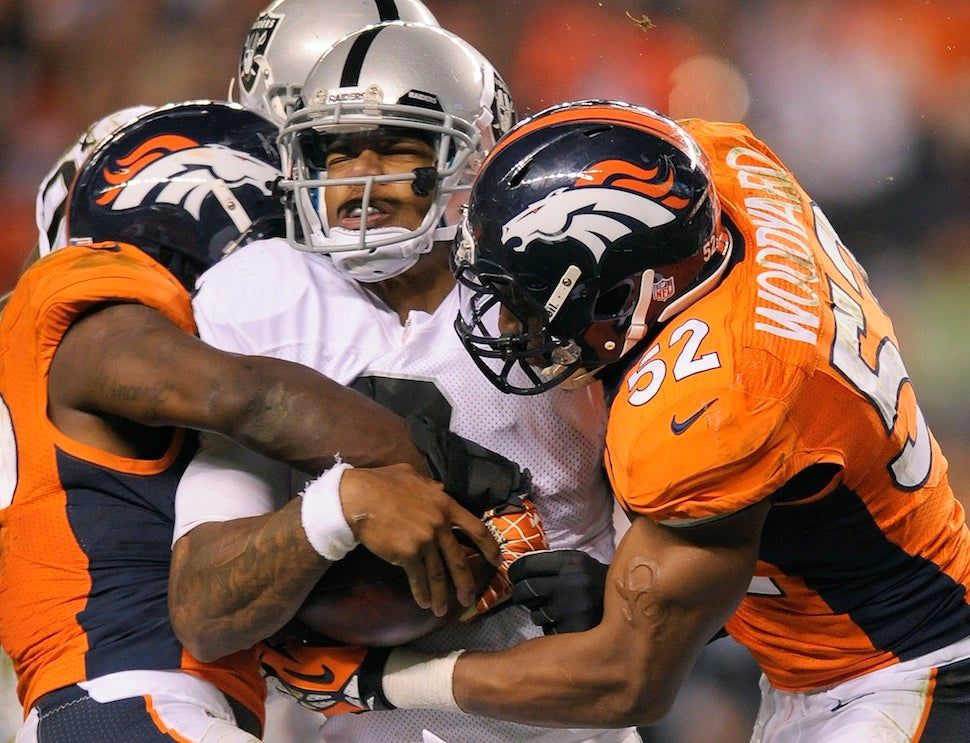 Deadspin | Why The NFL's New Concussion Protocols Aren't Working