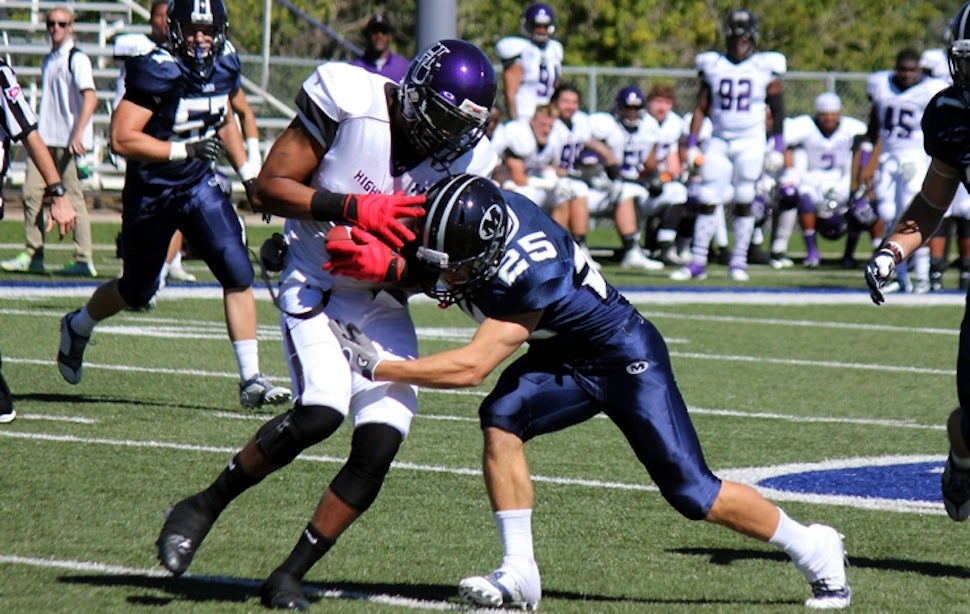 Deadspin | Insane College Football Drive: 24 Plays, 90 Yards, Zero Points