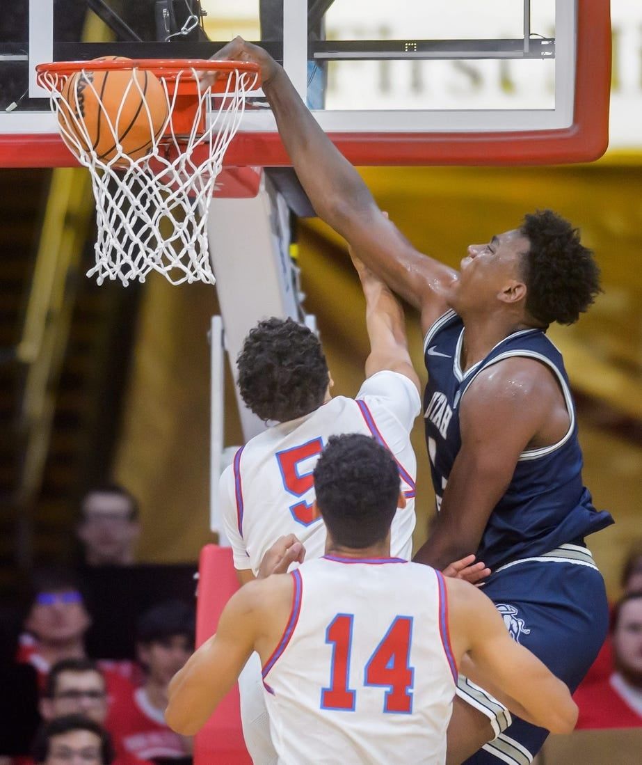 Deadspin | Great Osobor, No. 20 Utah State put streak on line vs. Wyoming
