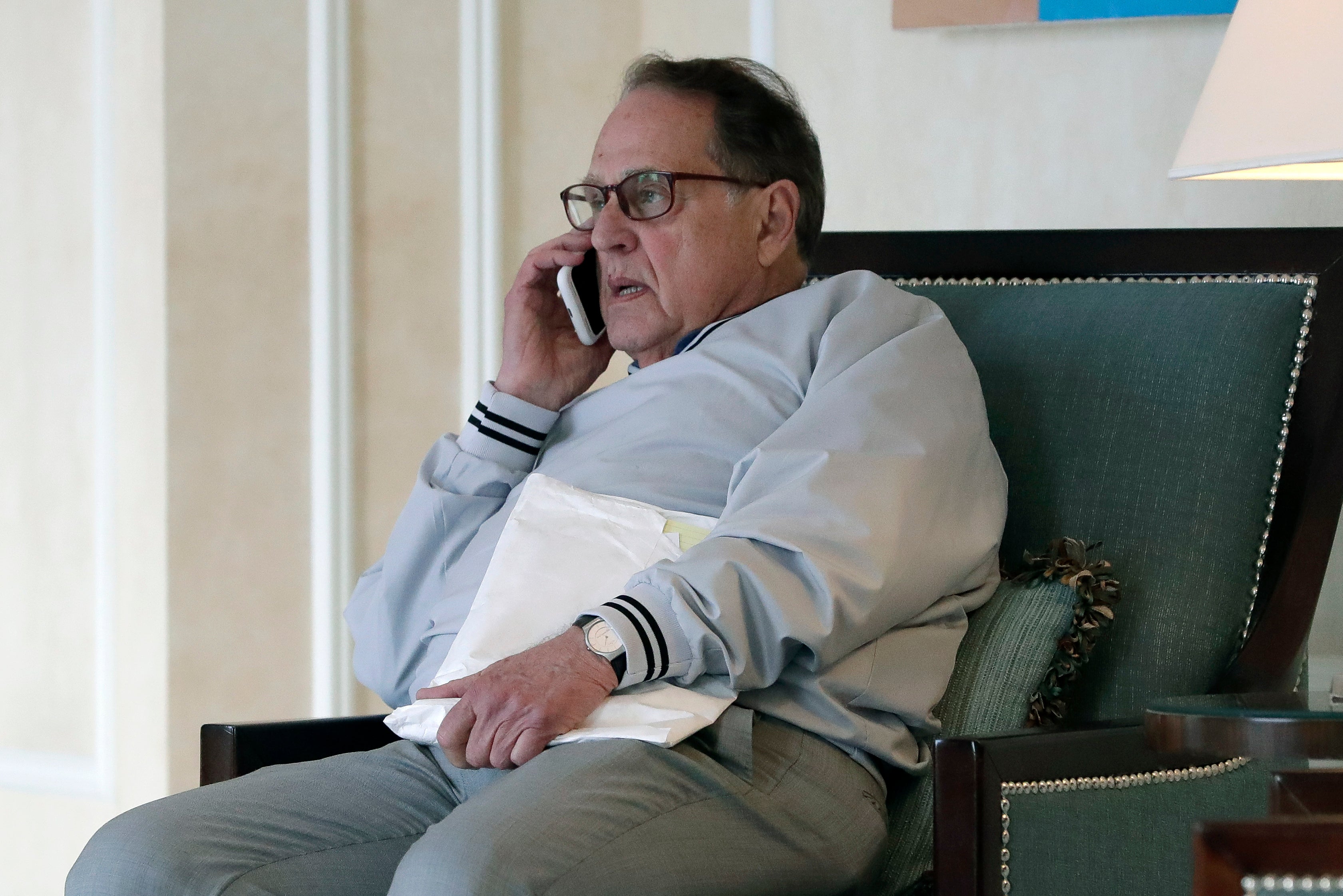 Deadspin | Jerry Reinsdorf emerged from his crypt long enough to fire White Sox GM, VP