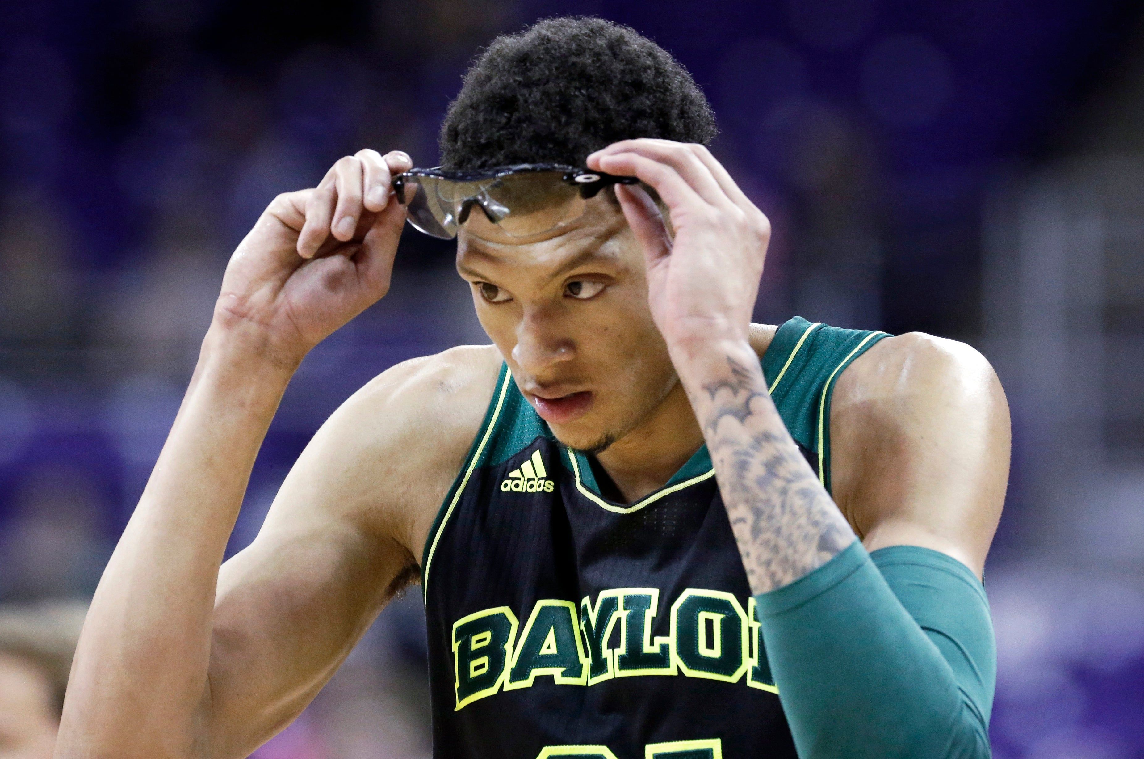 Deadspin | Isaiah Austin Diagnosed With Marfan Syndrome, Won't Play In NBA