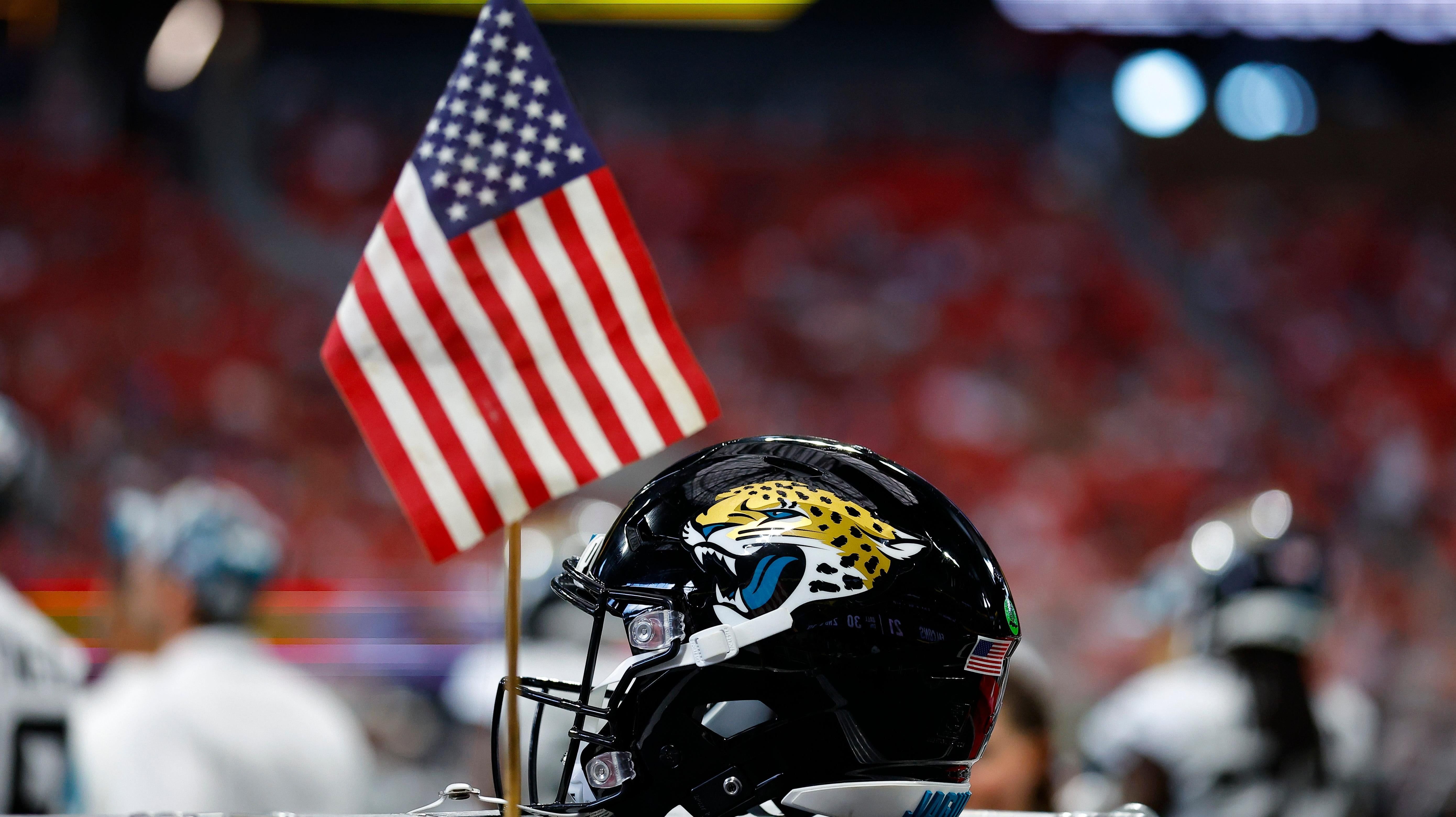 Deadspin | Jacksonville Jaguars embezzler went full Florida Man with ...