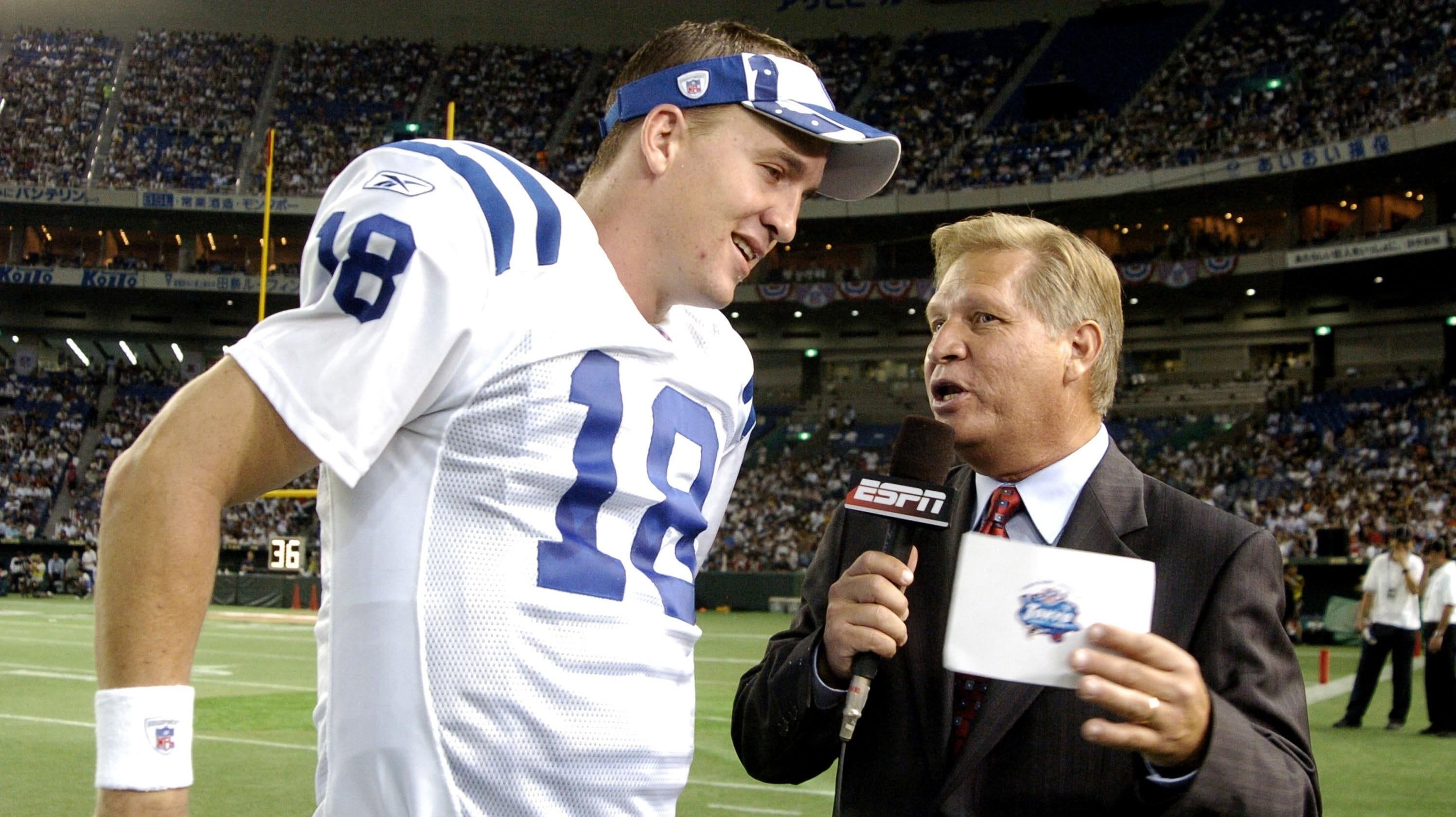 Deadspin | Chris Mortensen, Carl Weathers and the sports figures we've ...