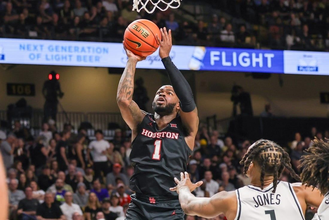 Deadspin | No. 1 Houston holds off UCF, seals piece of Big 12 title