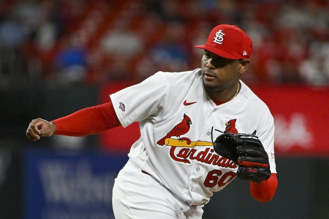 Deadspin | Angels acquire RHP Guillermo Zuniga from Cardinals