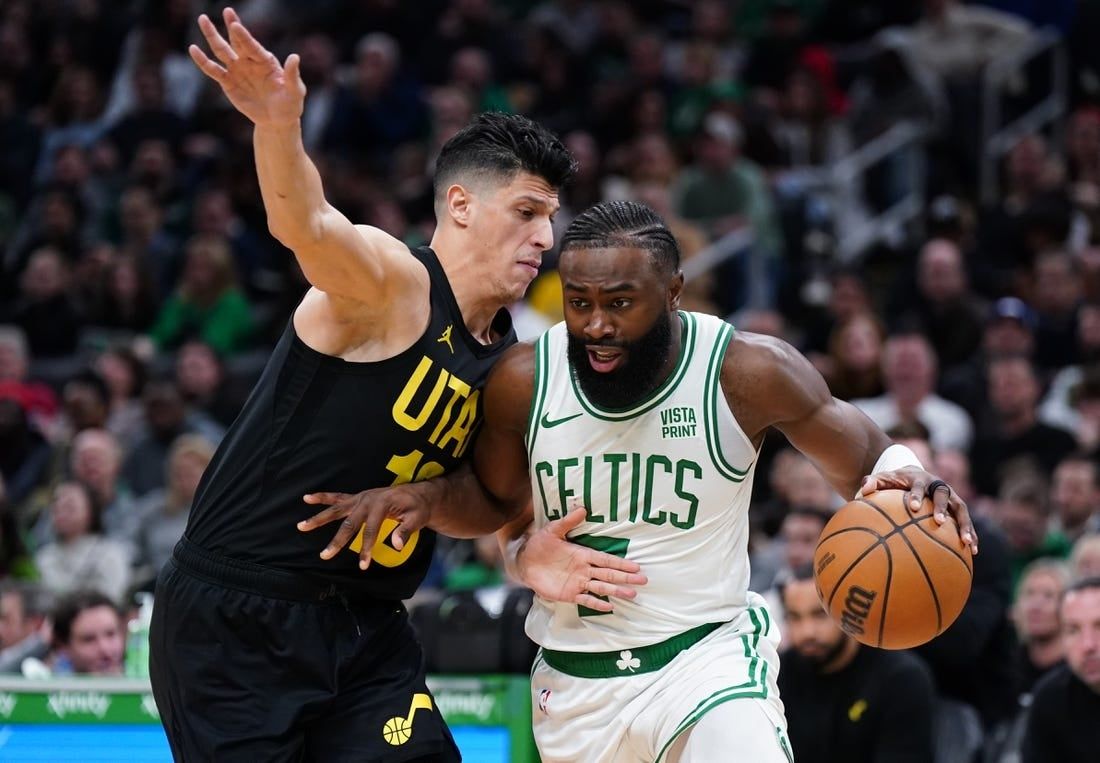 Deadspin | Jayson Tatum leads Celtics' easy win over Jazz