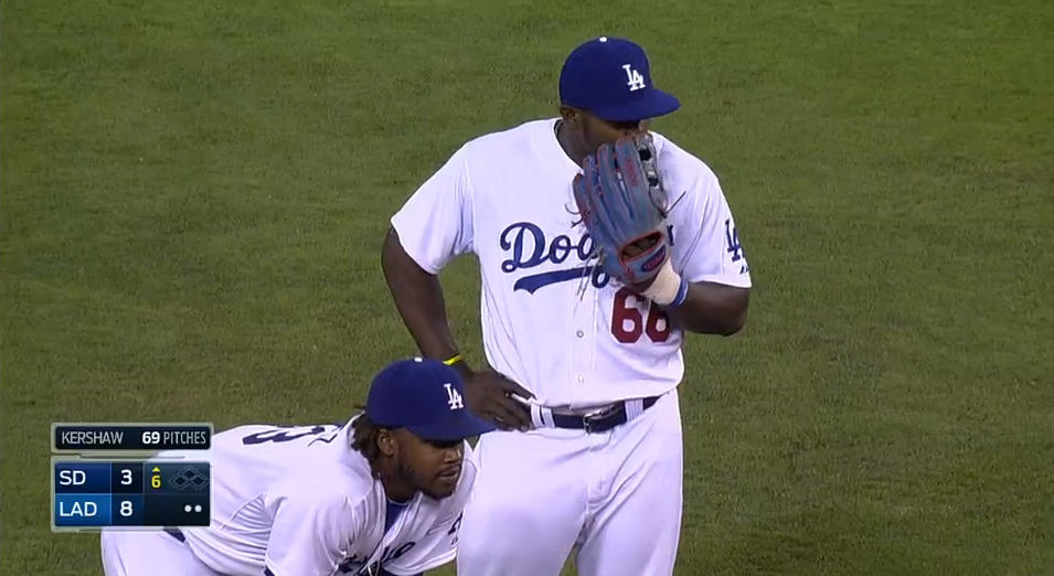 Deadspin | Dodgers Screw Up So Hard, Commit Three Errors On One Play