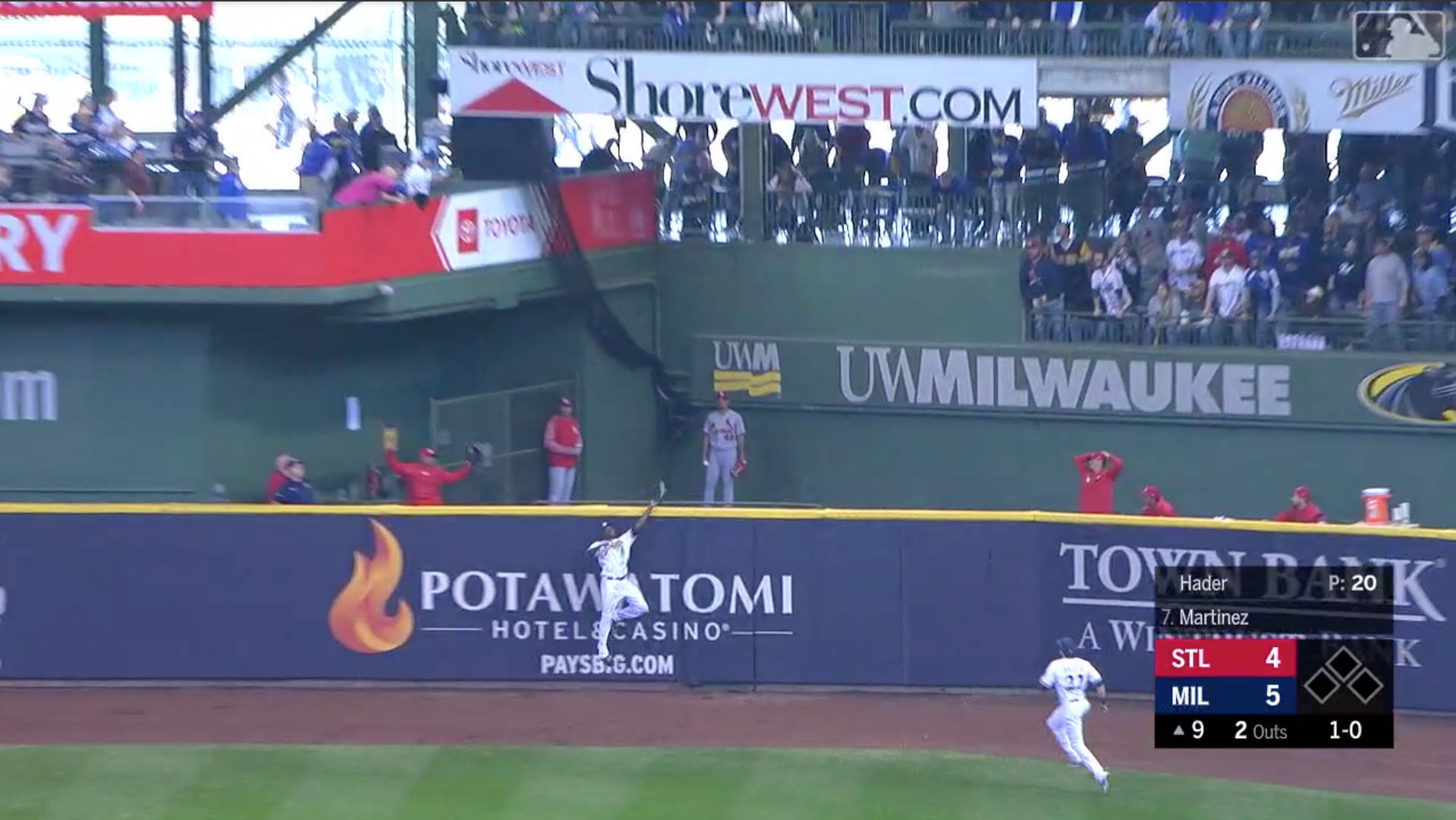 Deadspin | Vile Cardinals Thwarted By Lorenzo Cain's Game-Ending Dong ...