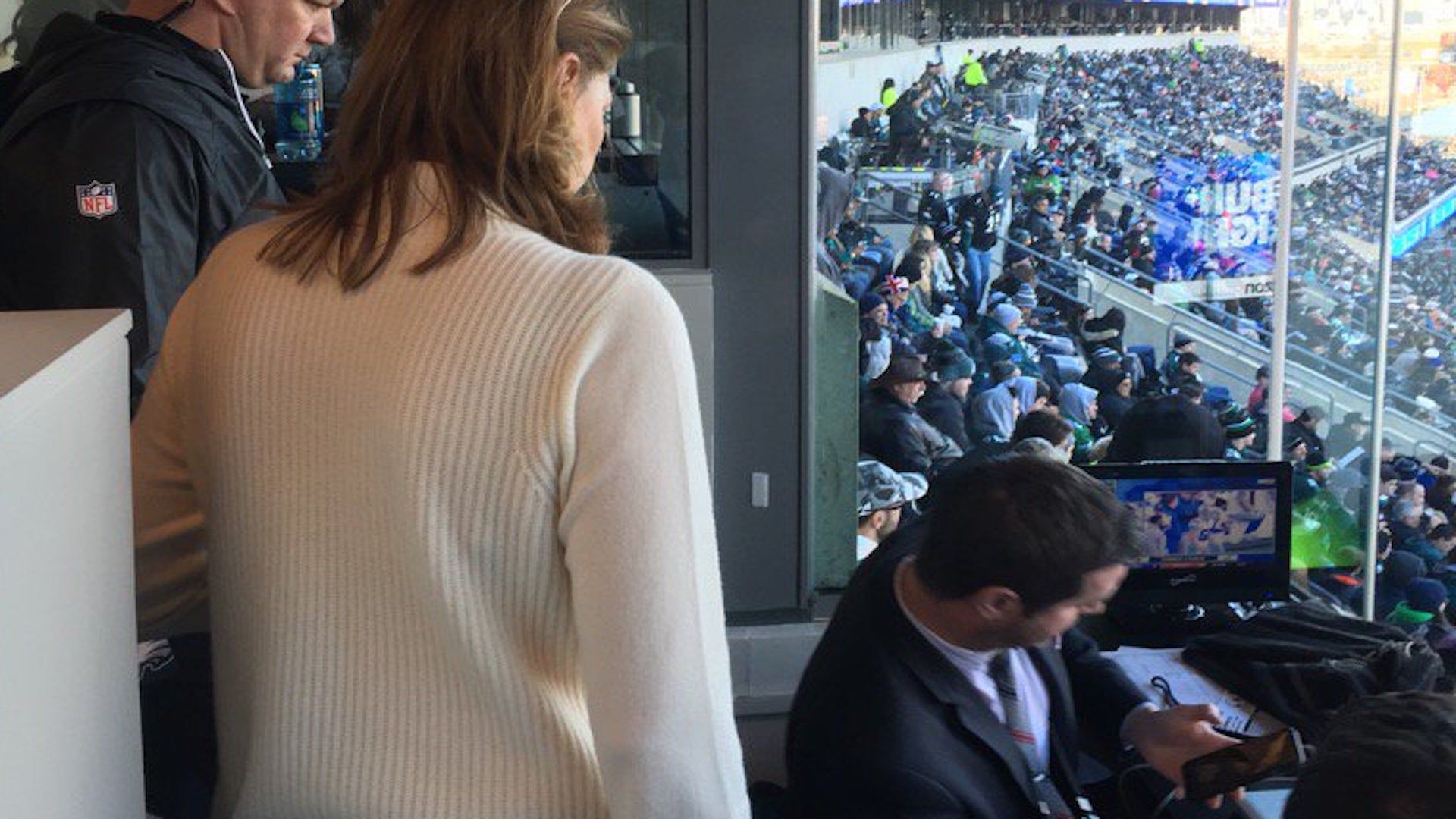 Deadspin | Report: Eagles Eject Reporter From Press Box For "Violating ...