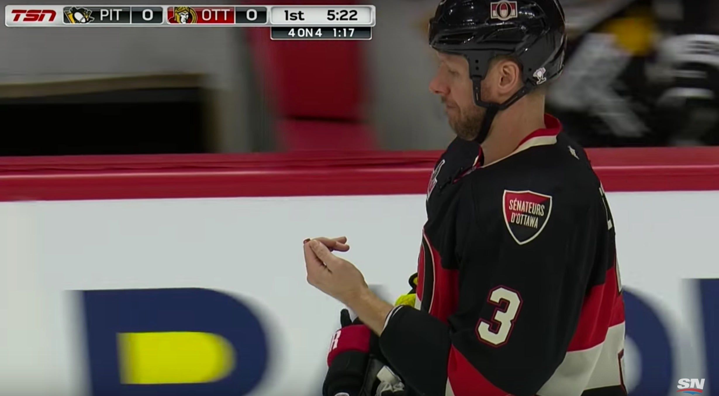 Deadspin | Sidney Crosby Slashed Marc Methot's Fingertip Off