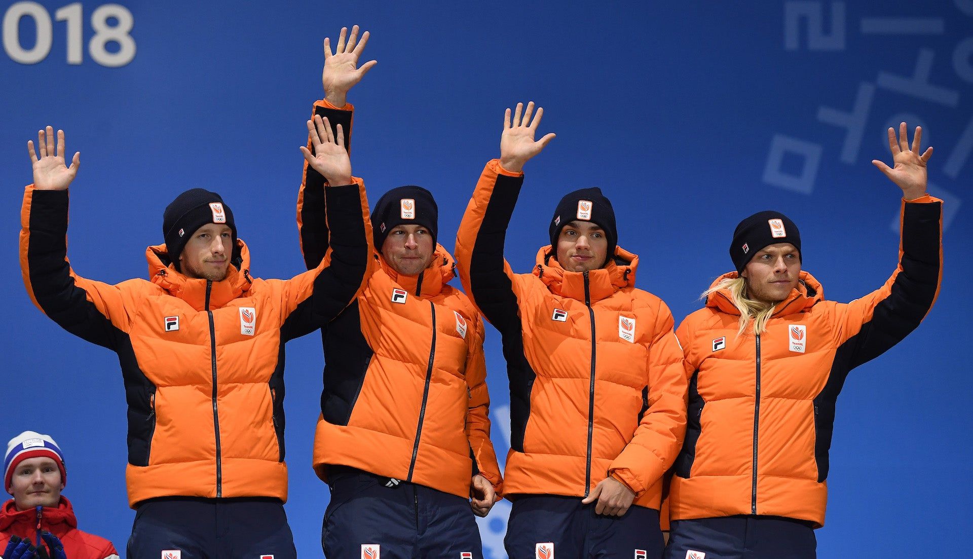 Deadspin | Dutch Speed Skaters Apologize For Jubilantly Tossing Giant ...