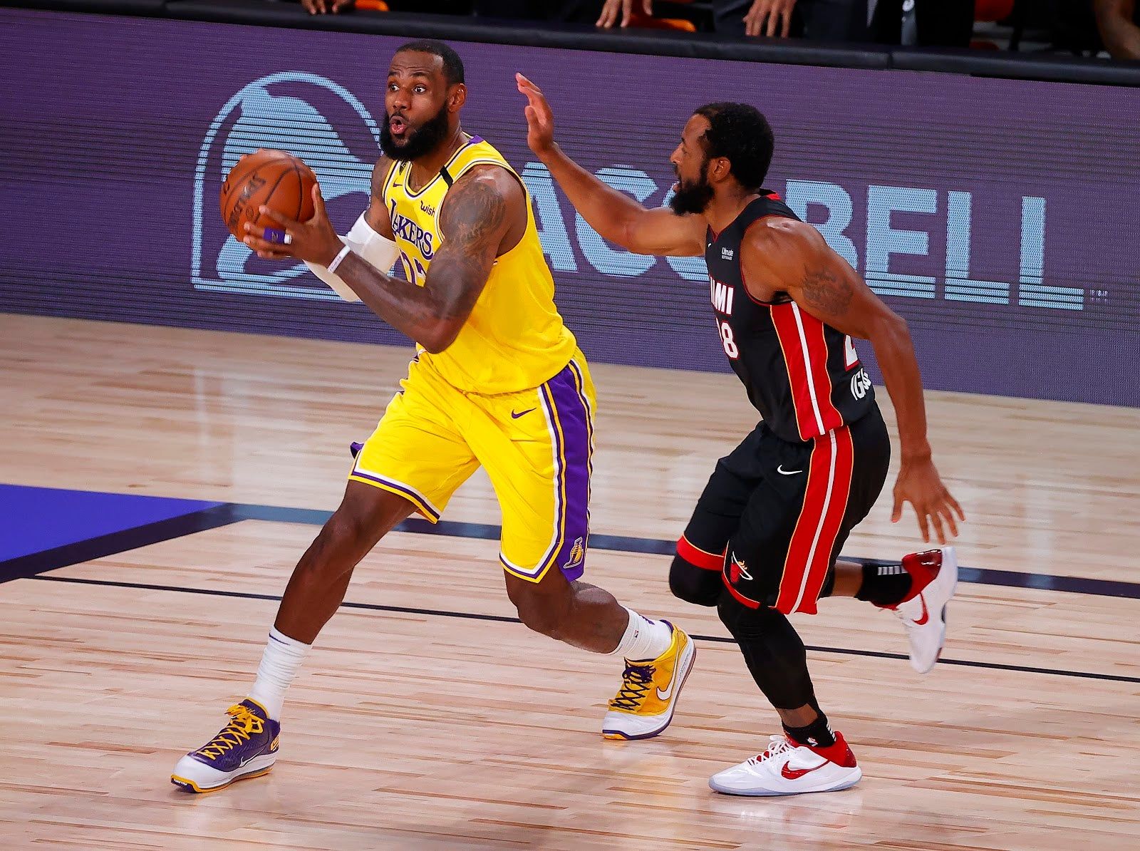 Deadspin | How a first quarter timeout helped LeBron James win Game 1 ...