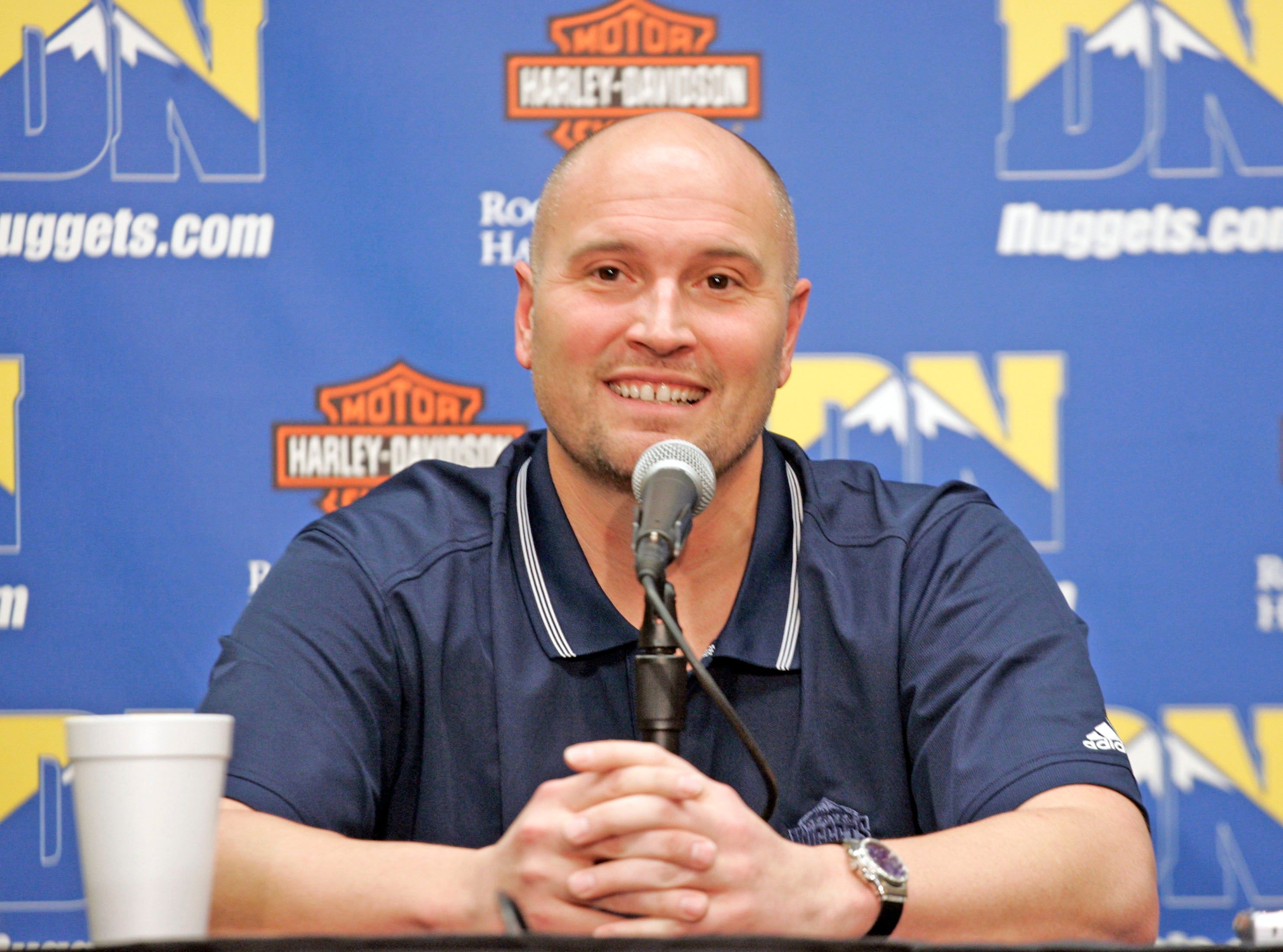 Deadspin | Rex Chapman Takes Mitch McConnell to the Hole