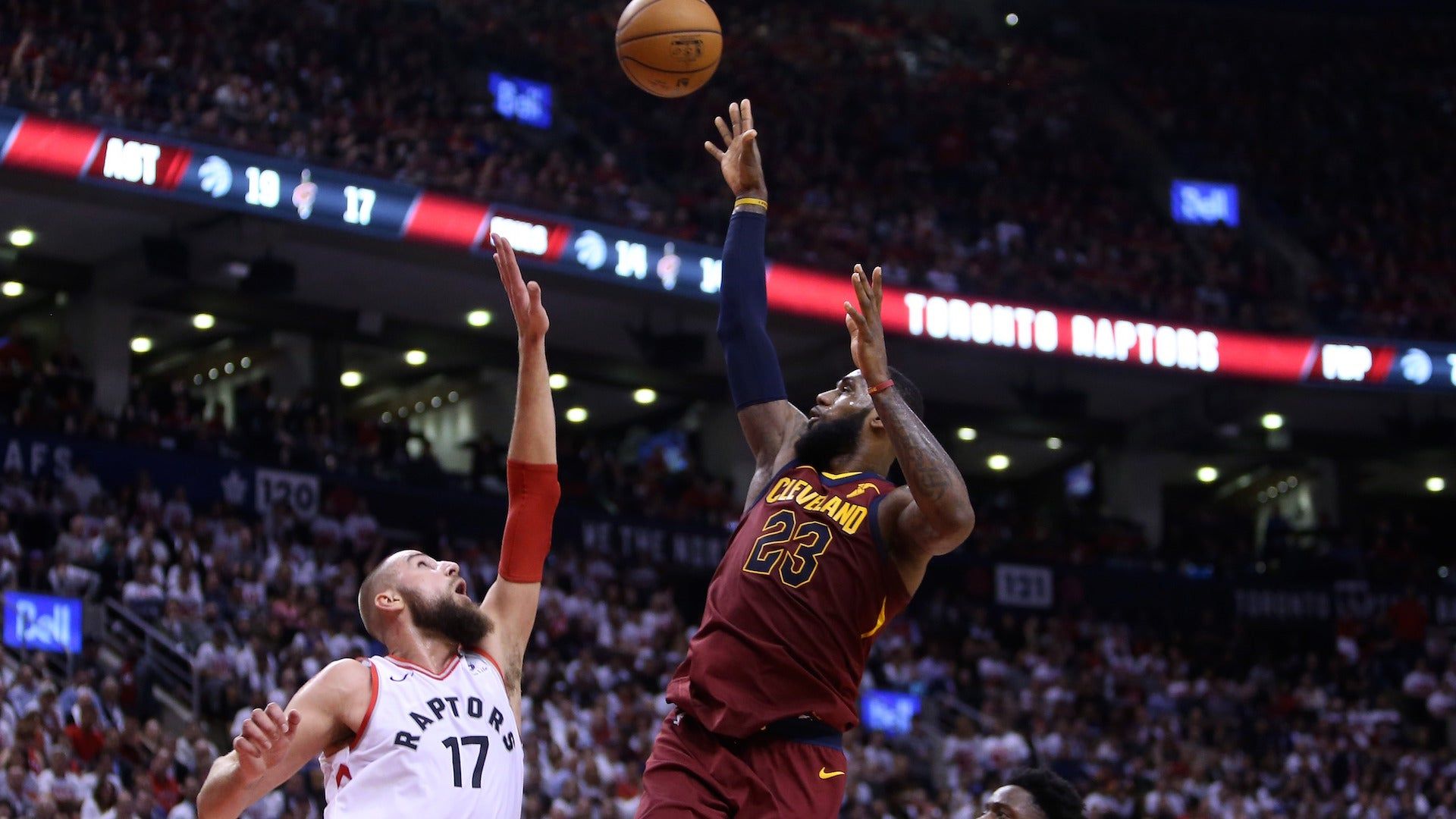 Deadspin | LeBron James Remains A Damn Miracle