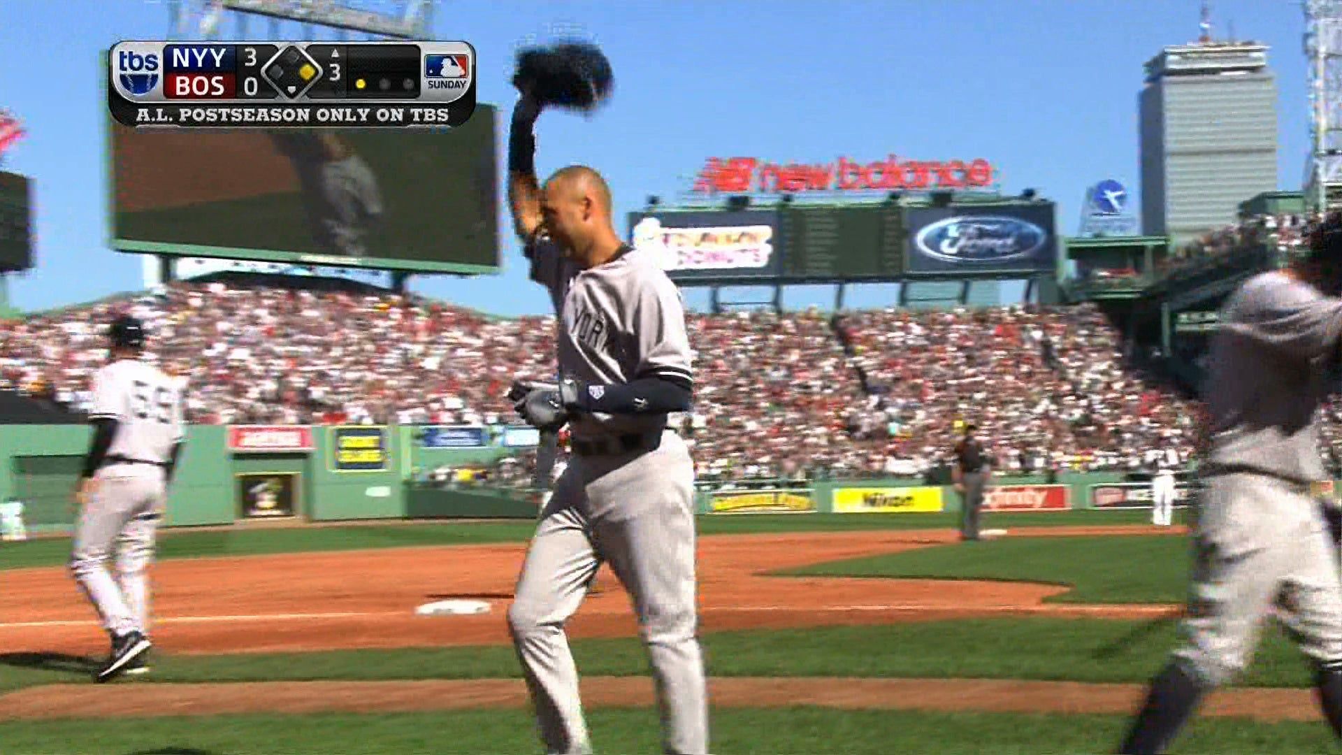 Deadspin | Derek Jeter Hits RBI Infield Single In Final At-Bat Of Career