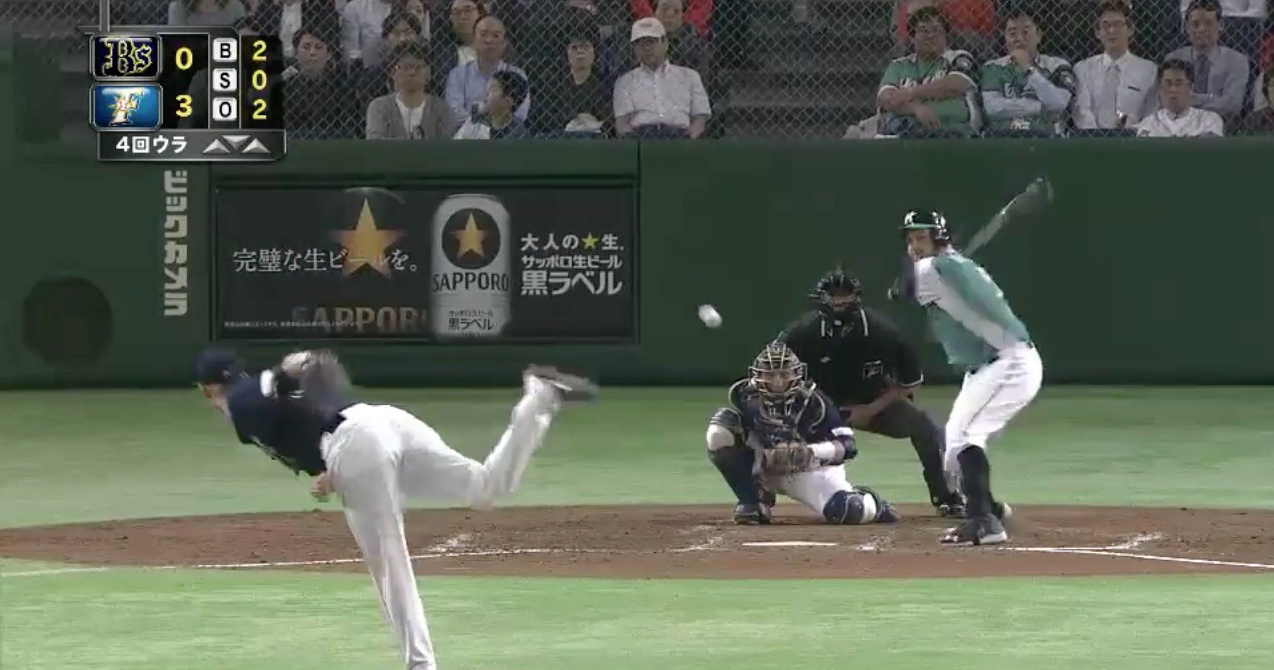 Deadspin | Brandon Laird Won Free Beer For A Year With This Dinger