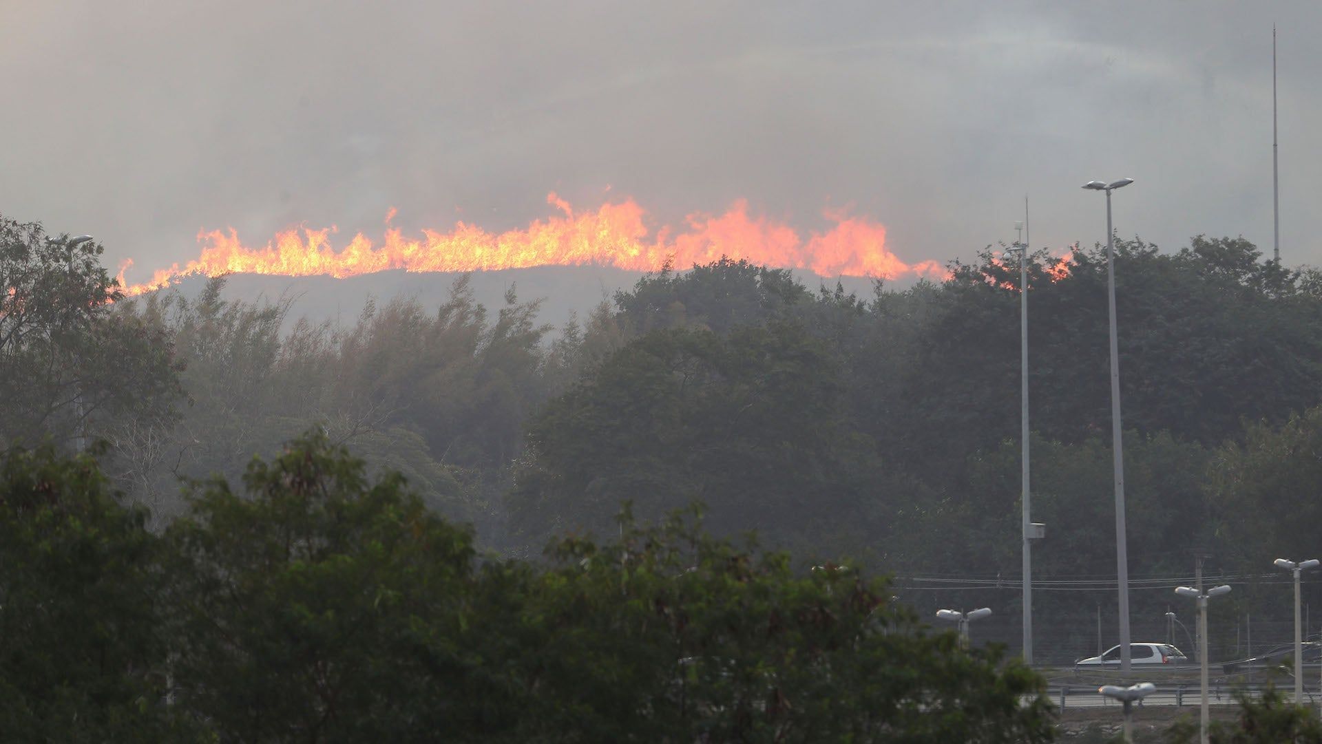 Deadspin | Out-Of-Control Garbage Fire Reportedly Sets Olympic Mountain ...