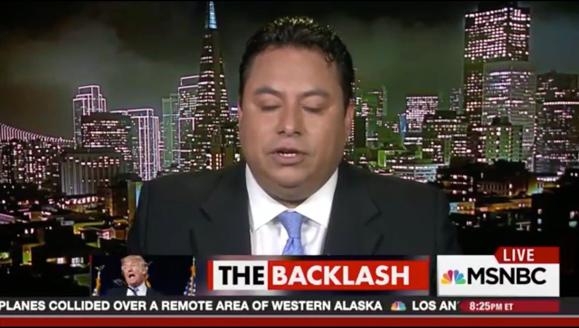 Deadspin | Latinos For Trump Founder Stumps For Hillary, Promises Tacos