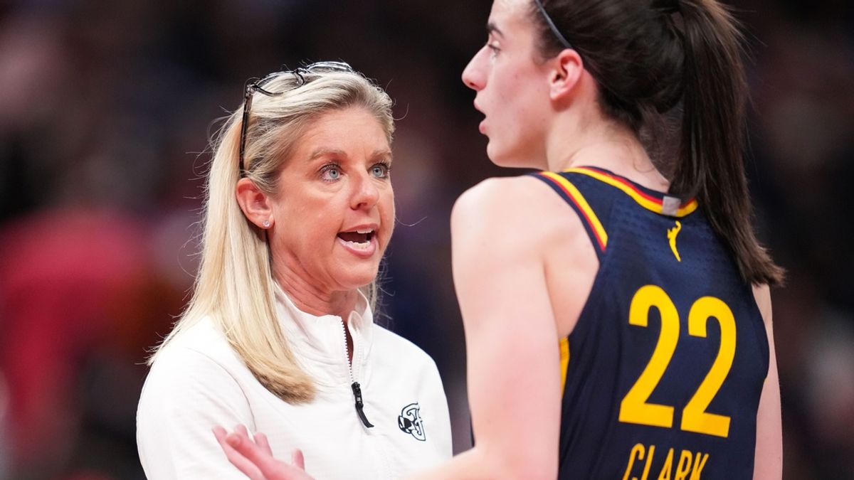 Deadspin | Fever fire coach Christie Sides after two seasons