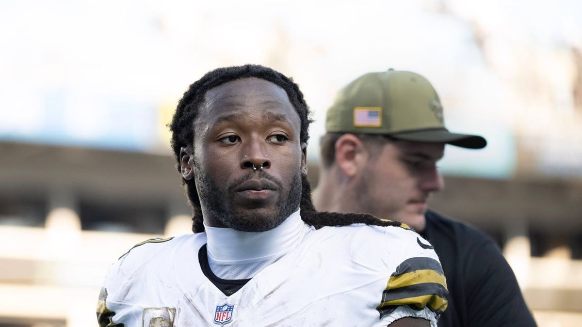 Deadspin | O running back dos Saints, Alvin Kamara, se apresenta aos ...