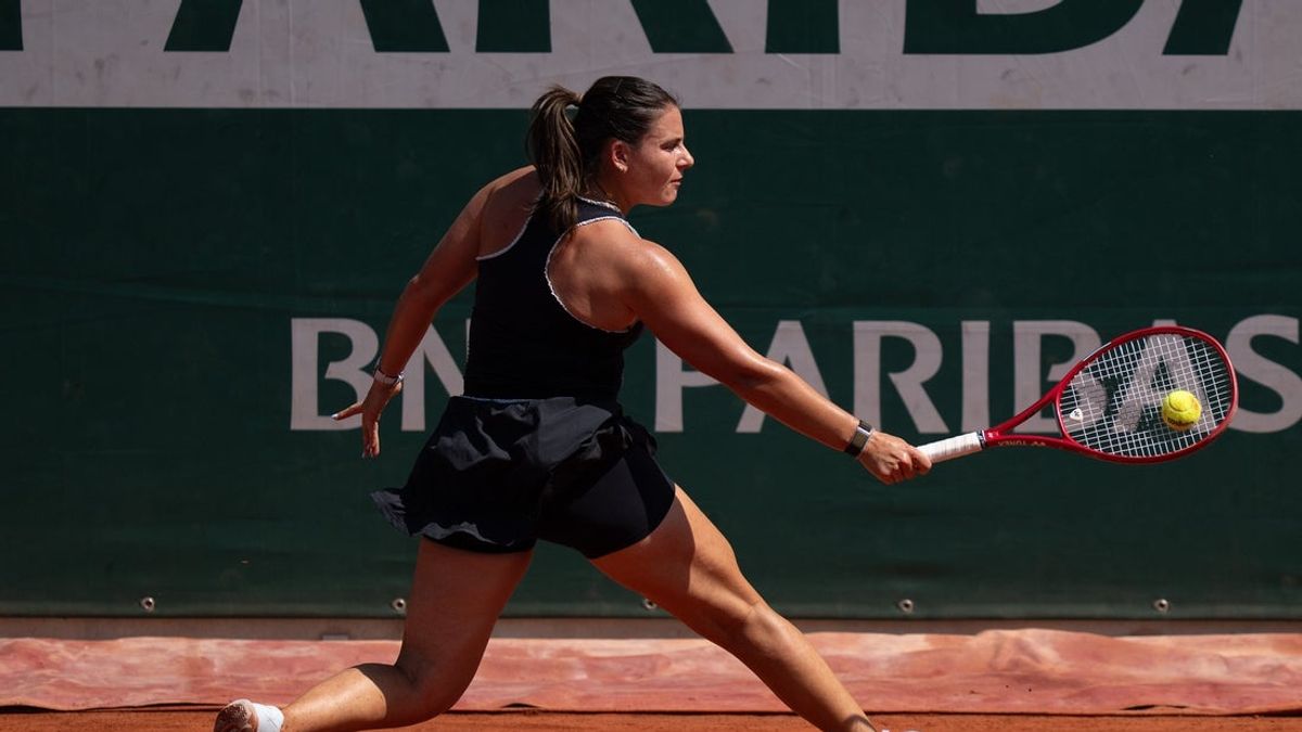 Deadspin | WTA roundup: Emma Navarro knocks off Iga Swiatek at Bad Homburg